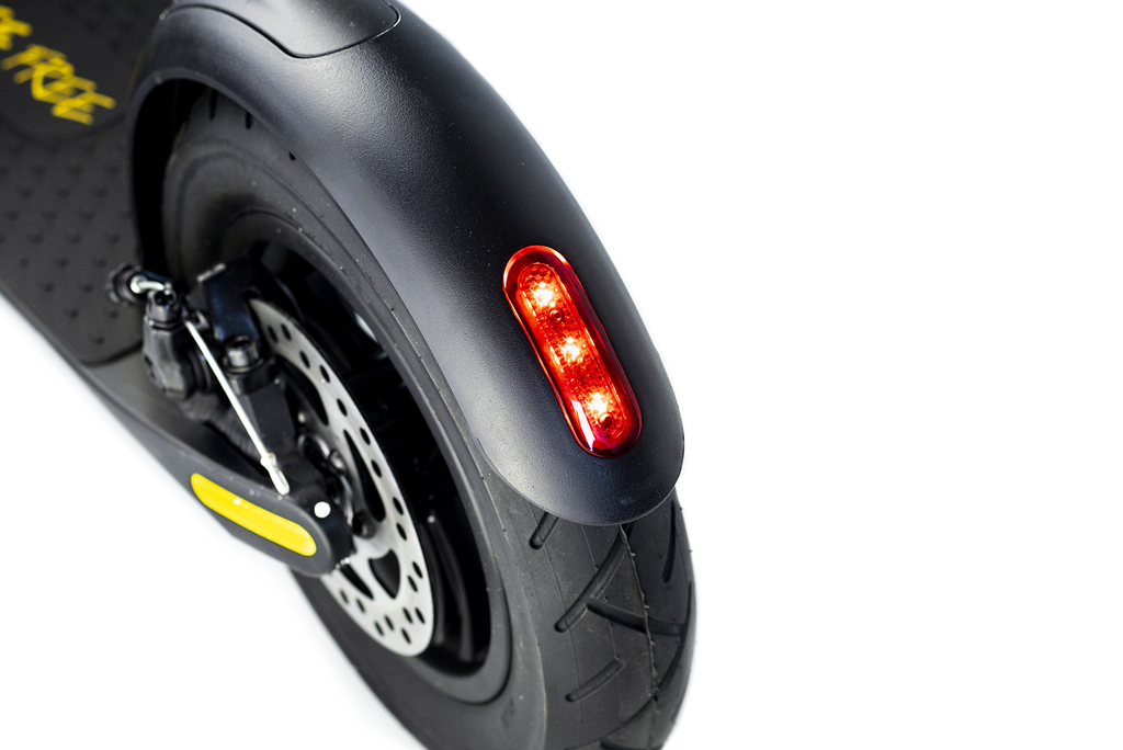 Elektrická koloběžka BEE FREE Scooter 1